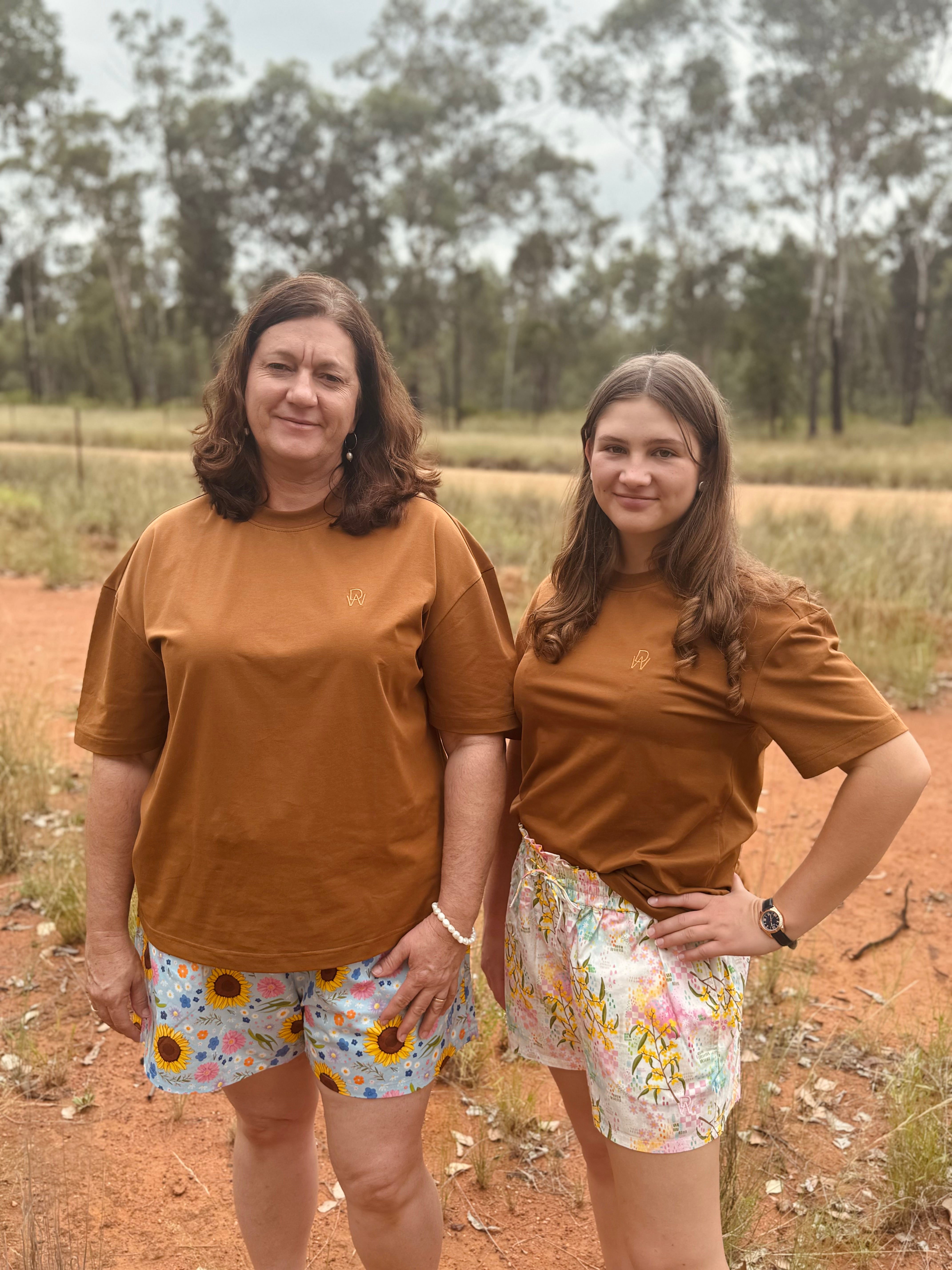 Brown Signature T-Shirt – Dusty Wattle